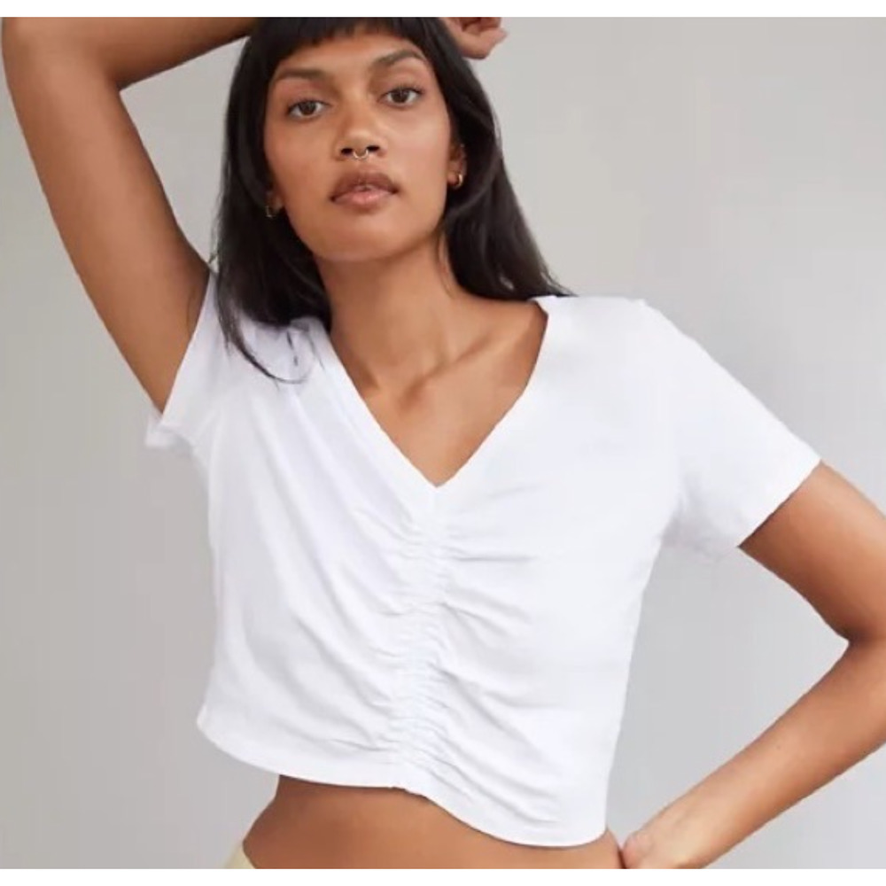 Aritzia Wilfred Levant White Scrunch Cropped T-Shirt … - Gem